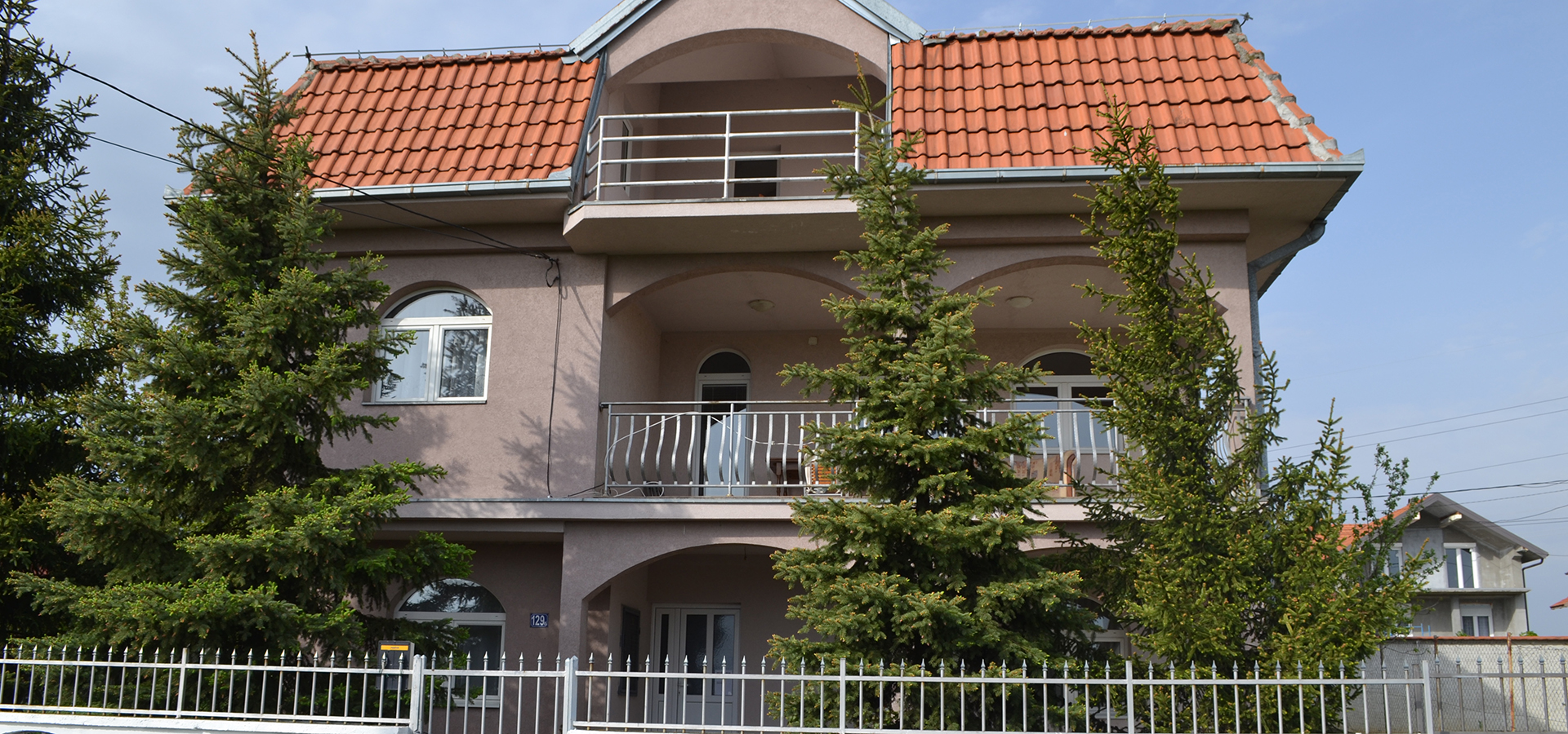 KAKO DA IZABERETE NAJBOLJI DOM ZA STARA LICA U SRBIJI